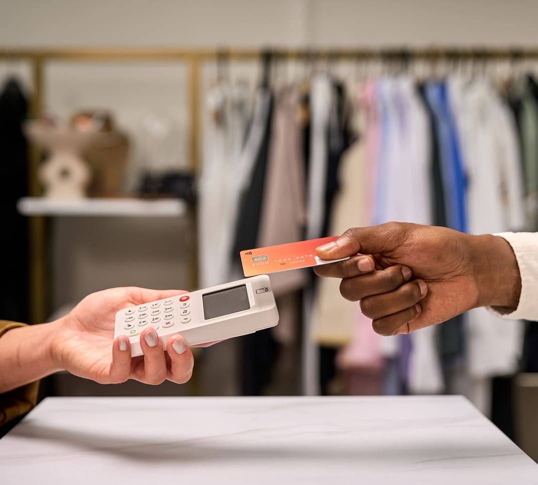 Choose a card machine for your small business | myPOS